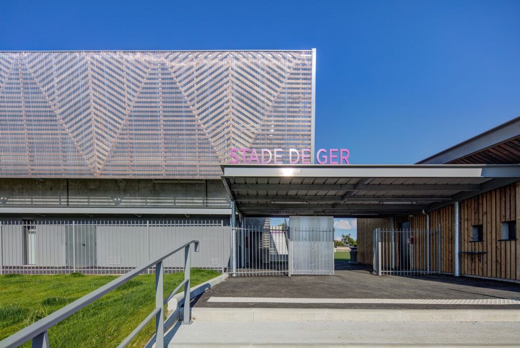 Harmonizing with Nature Stadium Ger - Spotlightrr